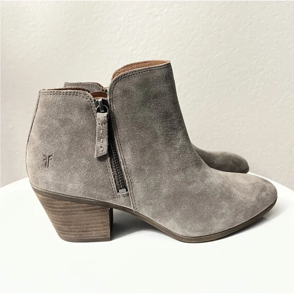 Frye | Shoes | Frye Judith Double Zip Ankle Boots Gray Suede Heel ...